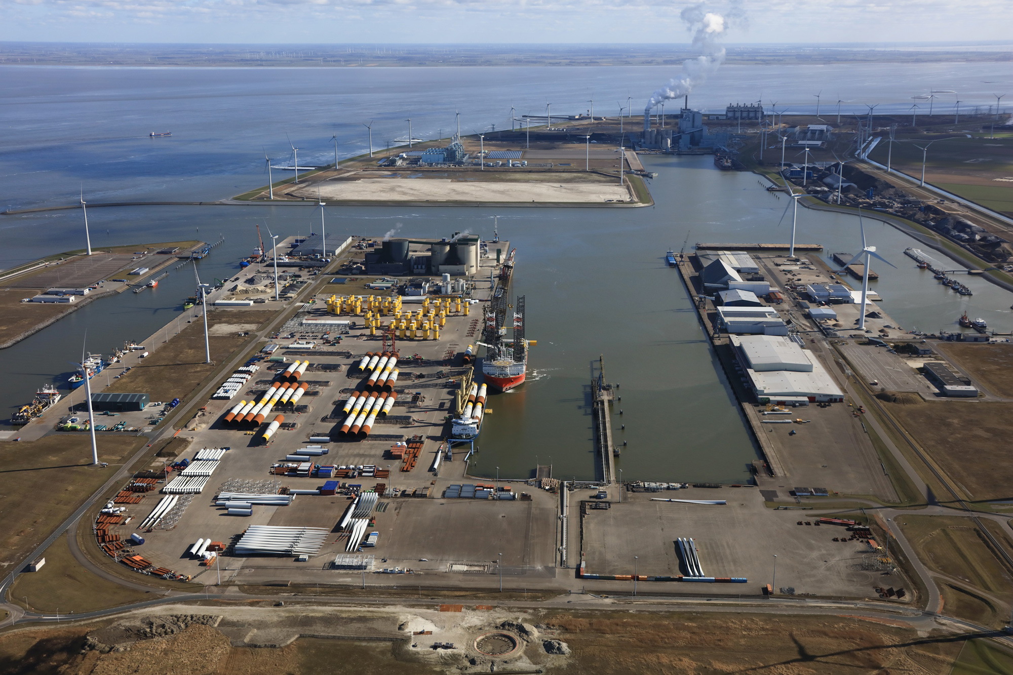 OWIC Eemshaven launched: innovation in offshore wind